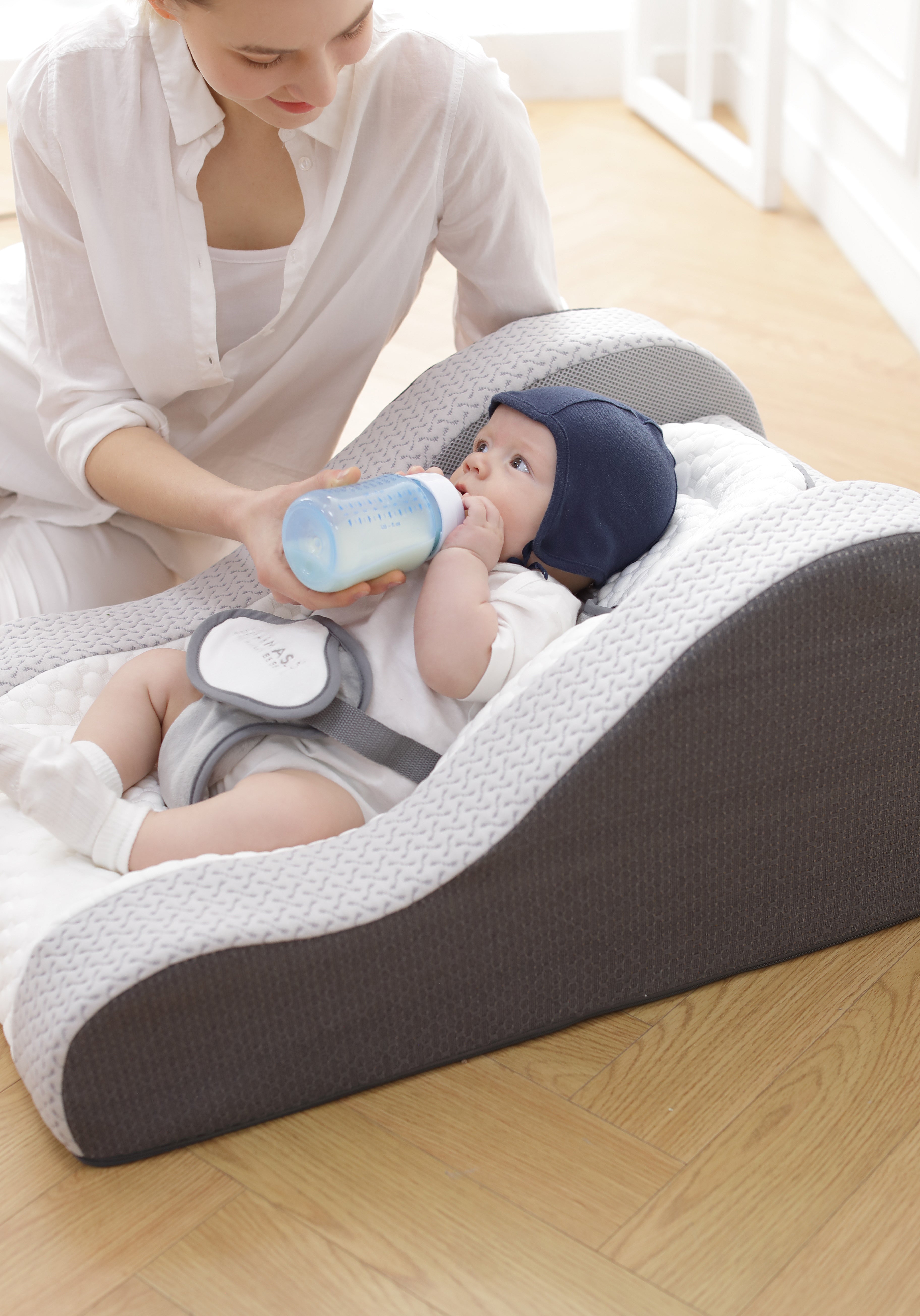 [ Harmas ] Infant Napper – Maximaison